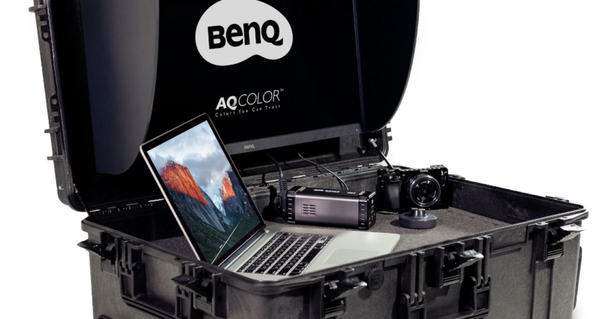 BenQ SX-1 Suitcase for SW27 and SW24 Monitors - Specular