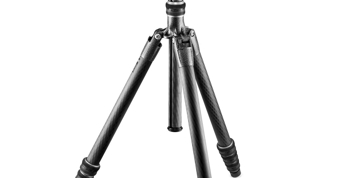 Gitzo GK2545T-82QD Traveler Series 2 Carbon Fibre Tripod Kit Inc. Centre Ball Head (1.65m ...