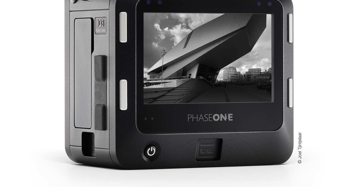 Phase One IQ3 100MP Achromatic Digital Back - Specular
