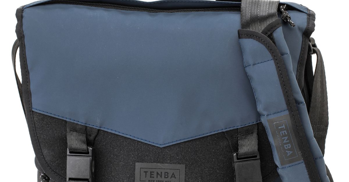 Tenba DNA 9 Messenger Bag (Blue) - Specular