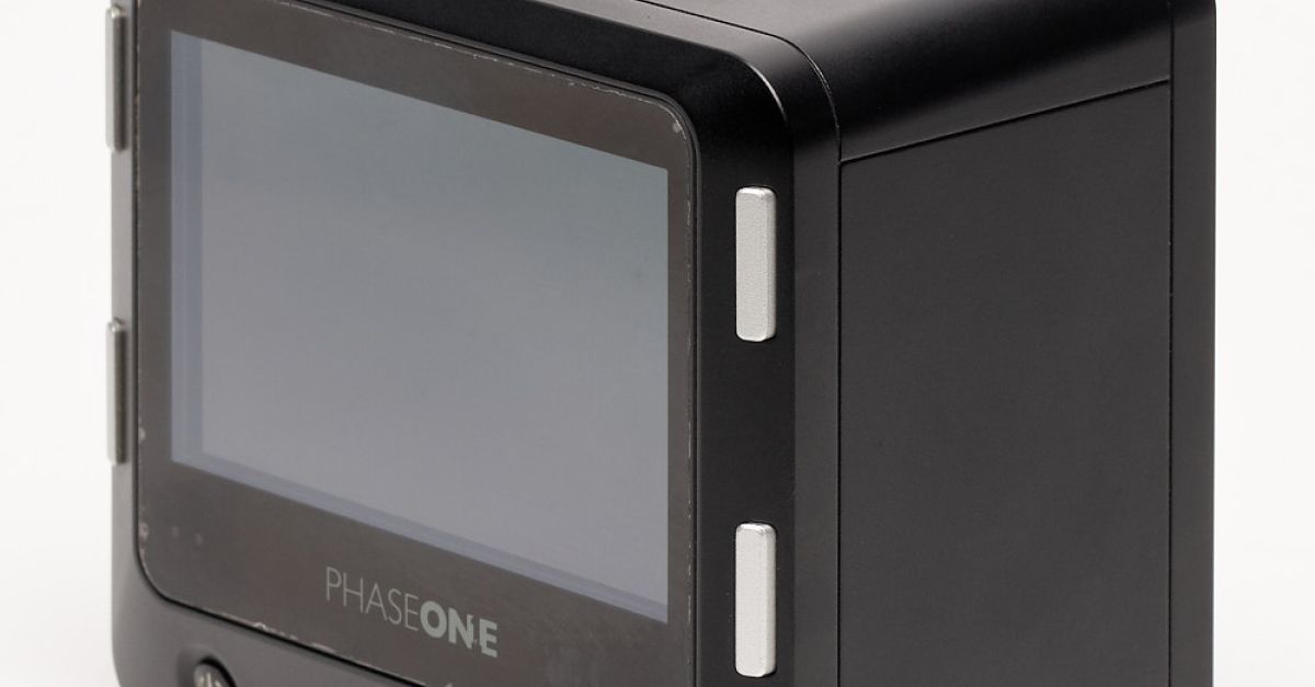 Digital Back - Phase One IQ180 for XF, 645AF & 645DF - Specular